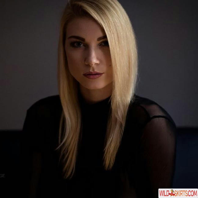 Laura La Rencia Nude Leaked Photos and Videos - WildSkirts